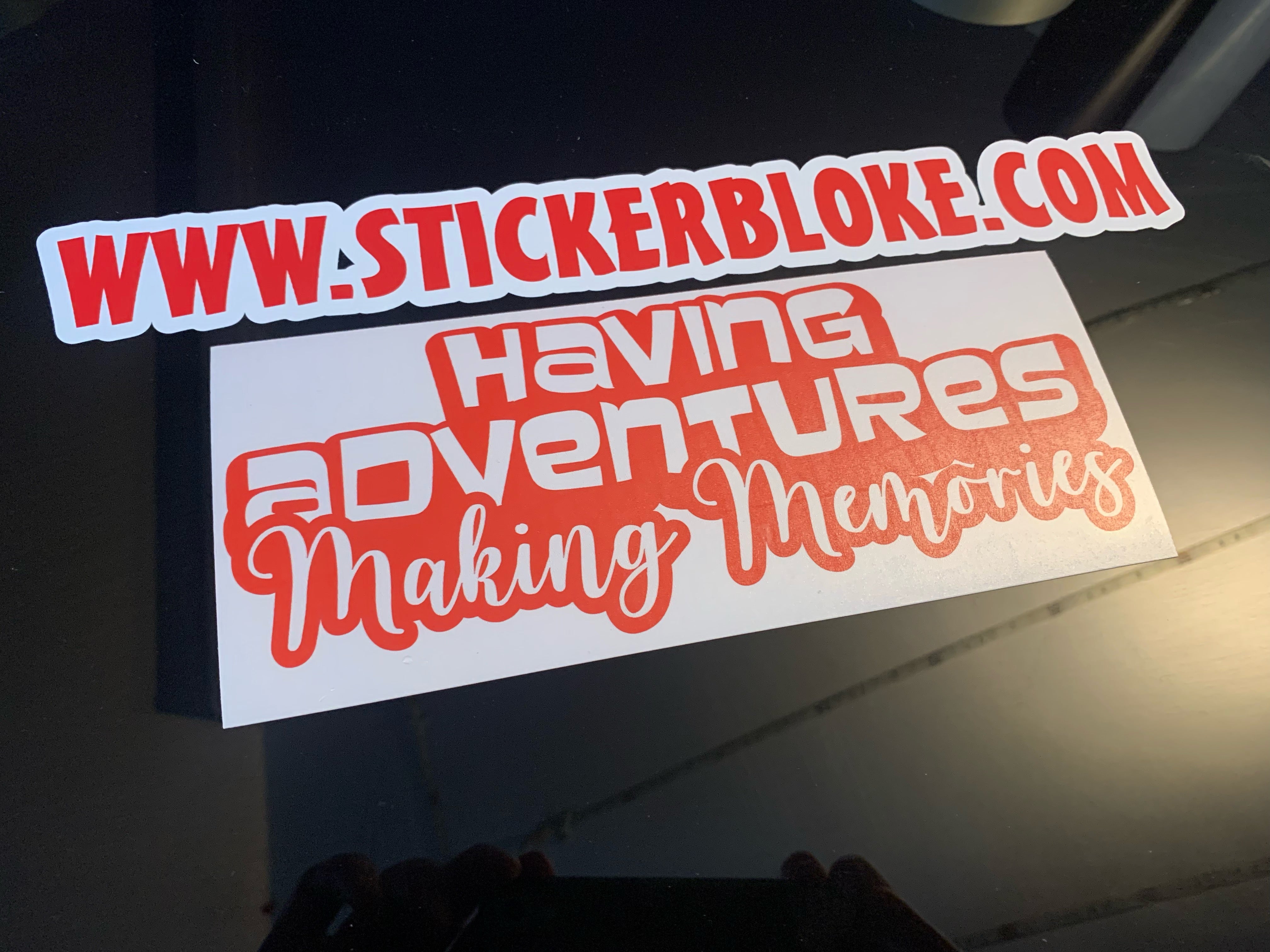 HAVING ADVENTURES MAKING MEMORIES SCRIPT STICKER – STICKERBLOKE